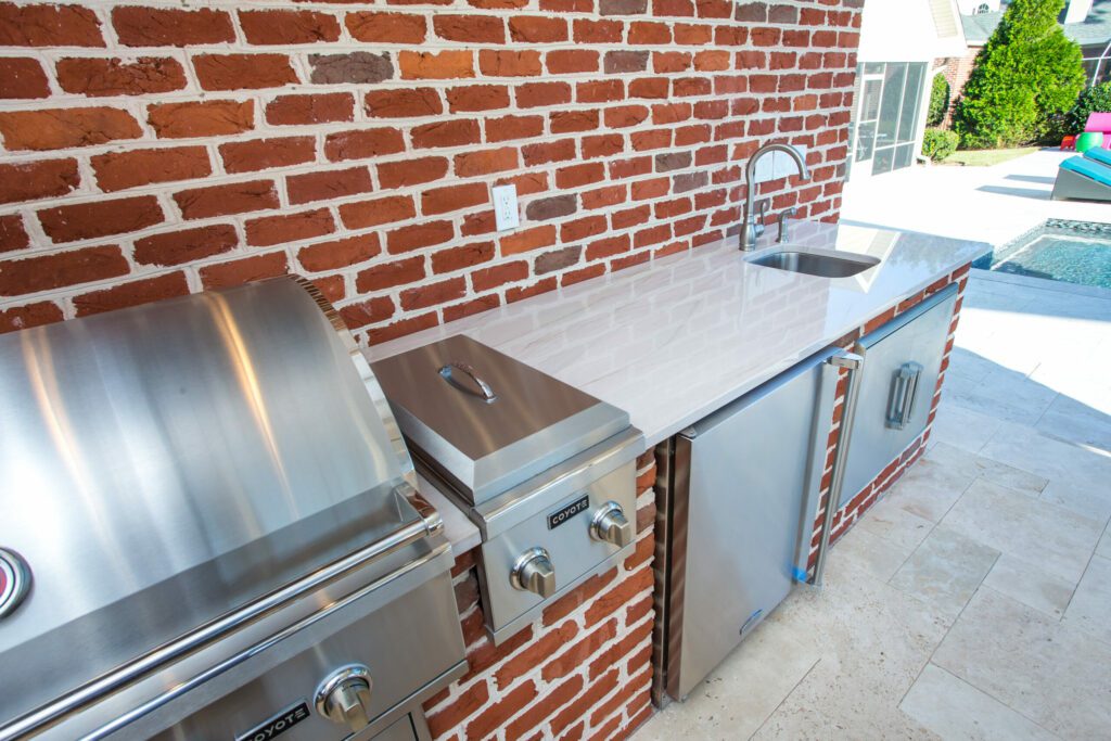 Outdoor Countertops: What Should I Use and Why? | Superior Granite