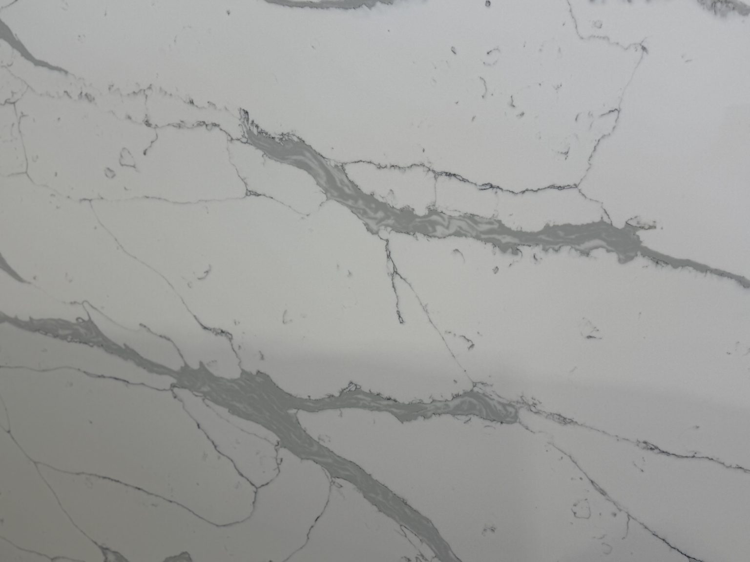 Atlas Quartz | Premium Stone Options at Superior Granite